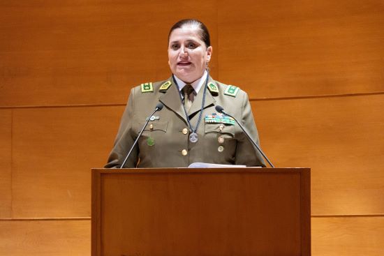 Ex alumnos General Karina Soza y Fiscal Mario Carrera reciben Premio ...